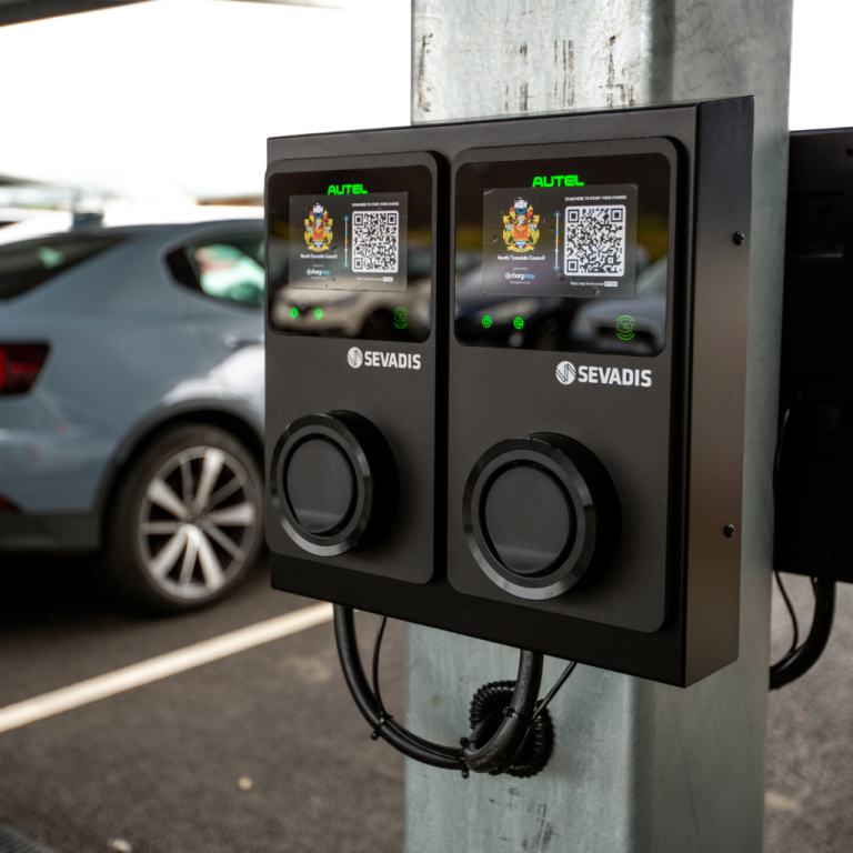 Maxicharger AC Wallbox | OZEV Approved | Sevadis